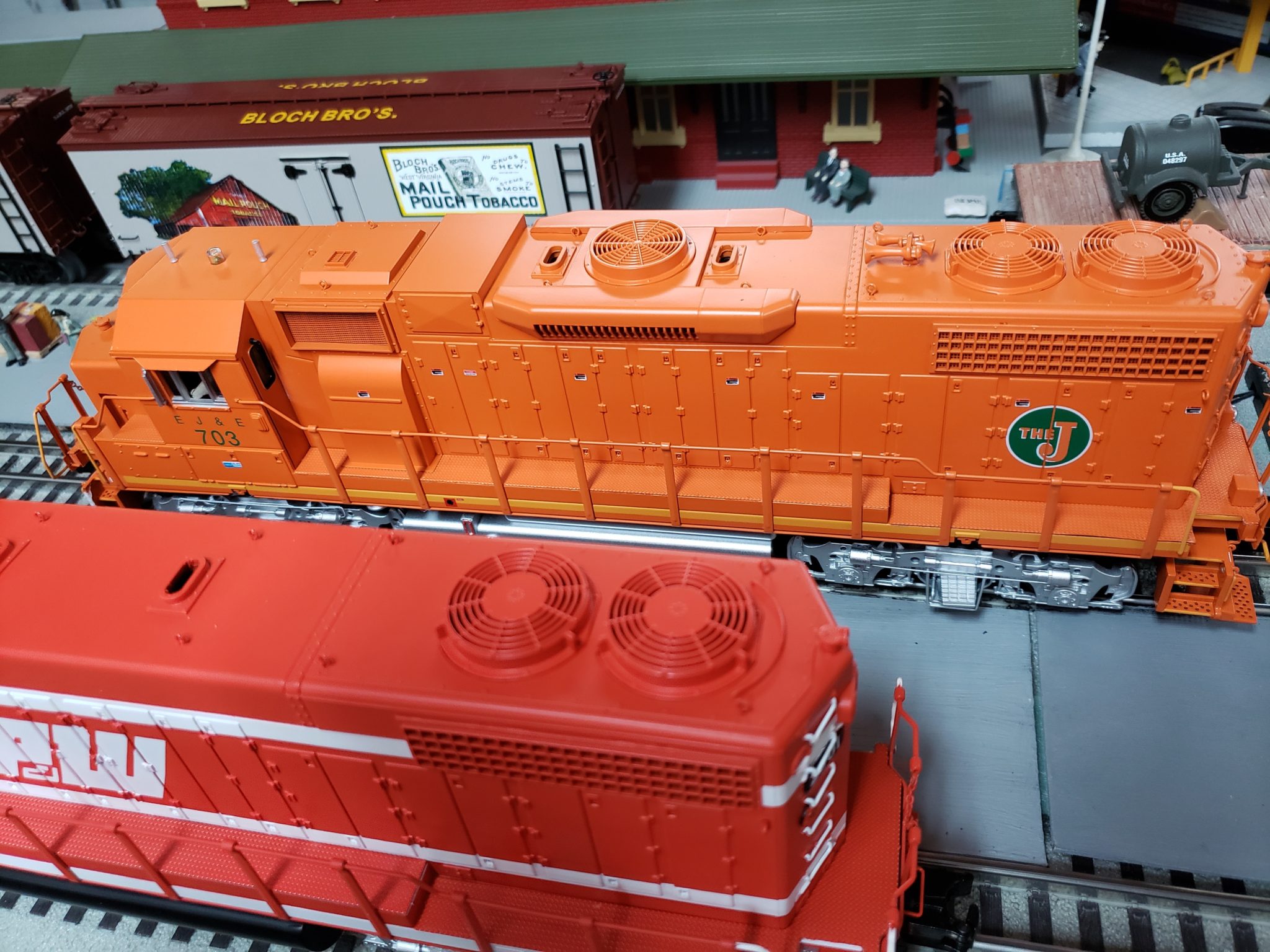 Special Pricing On Select MTH Premier Locos (SD40-2,GP38-2, Alco S-2s ...