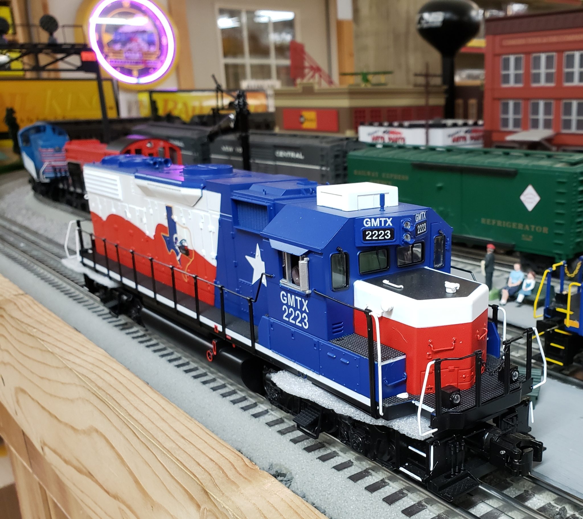 Special Pricing On Select MTH Premier Locos (SD40-2,GP38-2, Alco S-2s ...